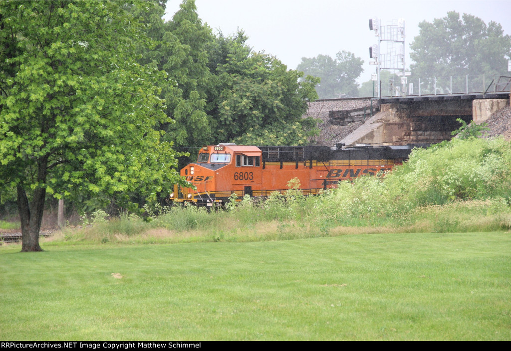 BNSF 6803 In The Rain